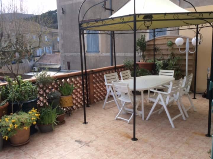 La Terrasse Du 113 En Cœur De Village - Saint-Jean-du-Gard