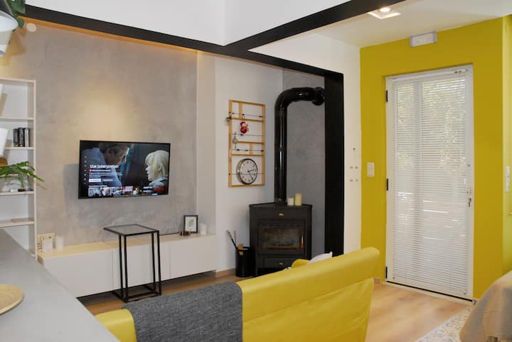 Modern House With Garden And Bathroom Tv - Heraklion