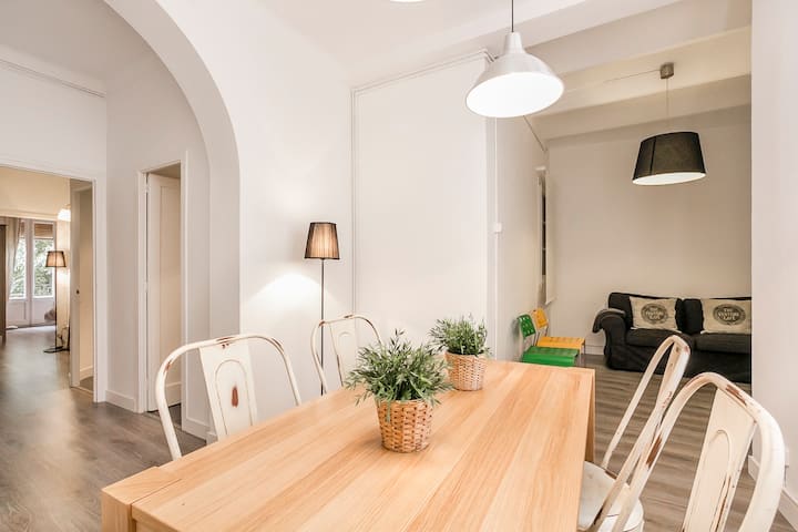 Acogedor Apartamento En Sagrada Familia - Barcelona