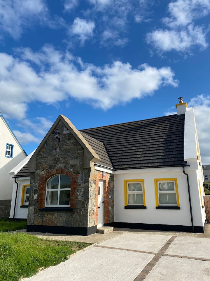 Honeysuckle House, Spanish Point, Co. Clare - County Clare