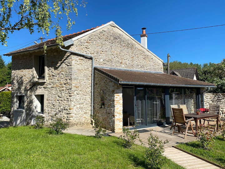 Maison De Caractère Avec Terrasse Sur Cours Privée - Essonne