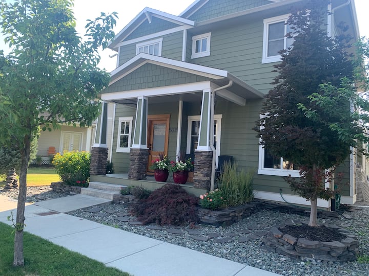 Adorable Suite With Patio - West Kelowna