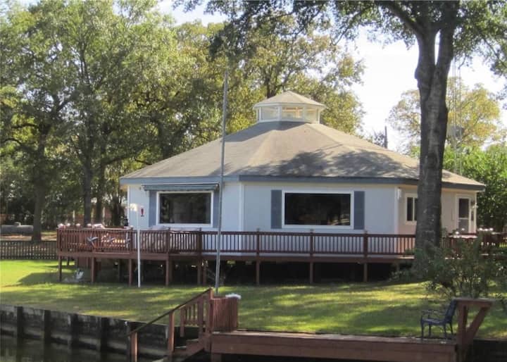 Multi-home Lakefront Retreat - Lake Limestone, Thornton