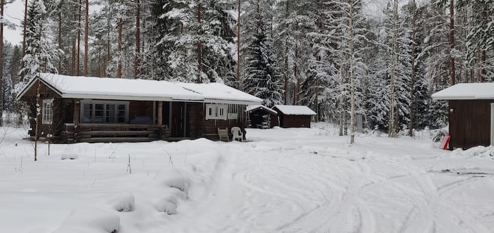Happy Tail Cottage, Traditional Finnish Cottage - Kanta-Häme