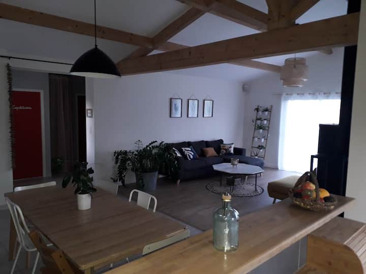 Maison Avec Grand Jardin Et Piscine Hors Sol - Chauray