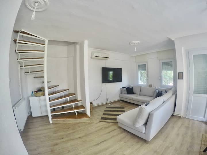 Deniz Manzaralı Villa - Ayvalık