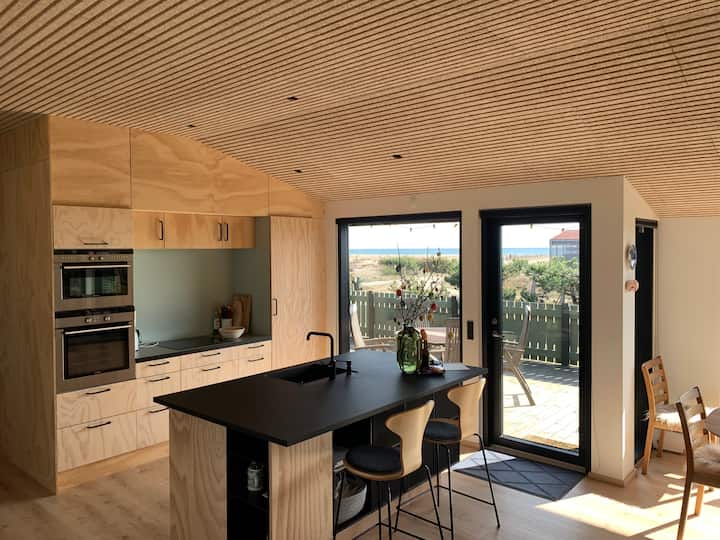 Stort Sommerhus Med Havudsigt. God Badestrand 200m - Denmark