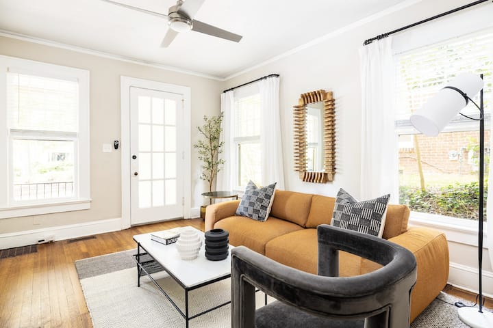 Bright And Sunny Pad | P Hills/buckhead | Local - Atlanta, GA