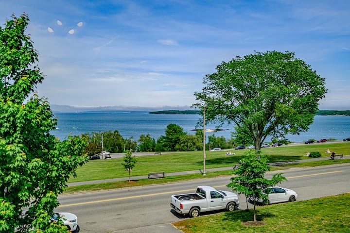 Two-story, Direct Ocean Views On Eastern Promenade - Portland, ME