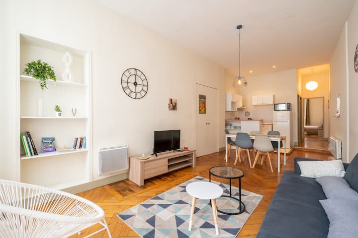 T3 Lumineux 4p/ Basilique Saint Nicolas - ibis Nantes Centre Tour Bretagne