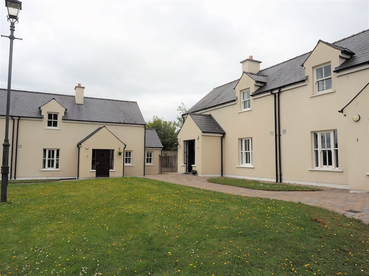 Spacious Holiday Home, Dungarvan - Dungarvan