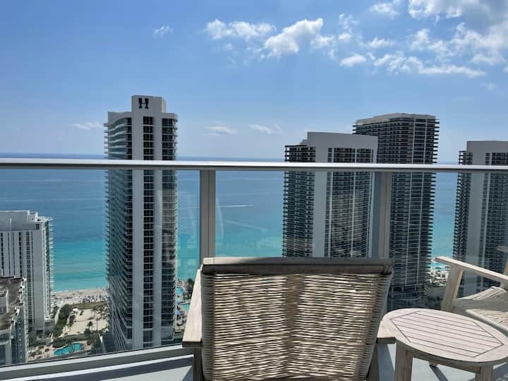 Hyde Beach 38th Floor. Ocean Front.wonderful Views - North Miami Beach, FL