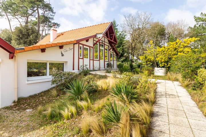 Villa Bord De Mer Familliale Avec Jardin - Pornic