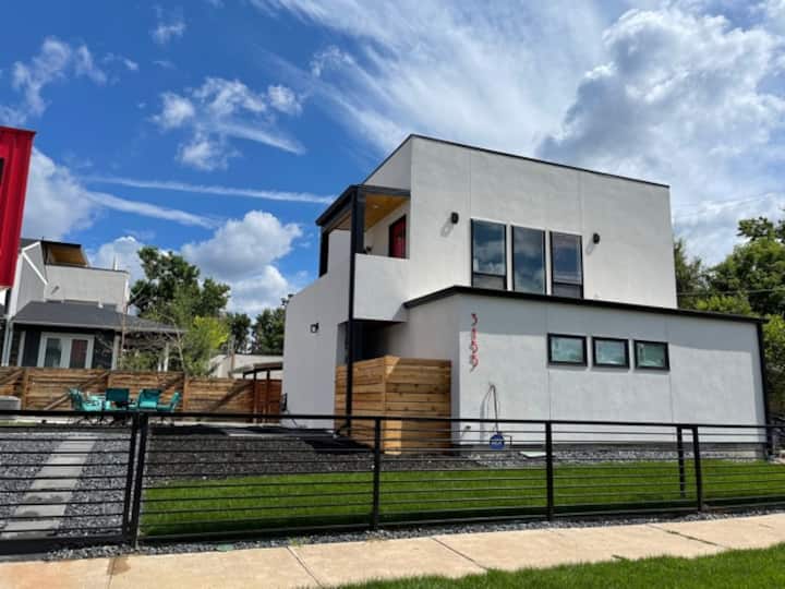 Highlands Fully Furnished 1 Bedroom Guest House! - Denver, CO