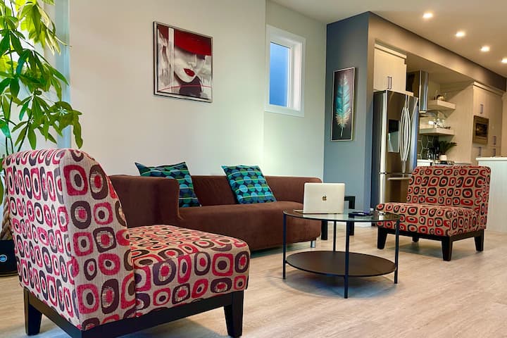Luxury Private 3 Bdr Home W/ 1700sq+, Ac In Dt - Edmonton