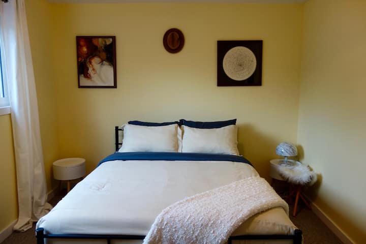 Parkside - 2 Bedroom With Onsite Parking And Patio - Ucluelet