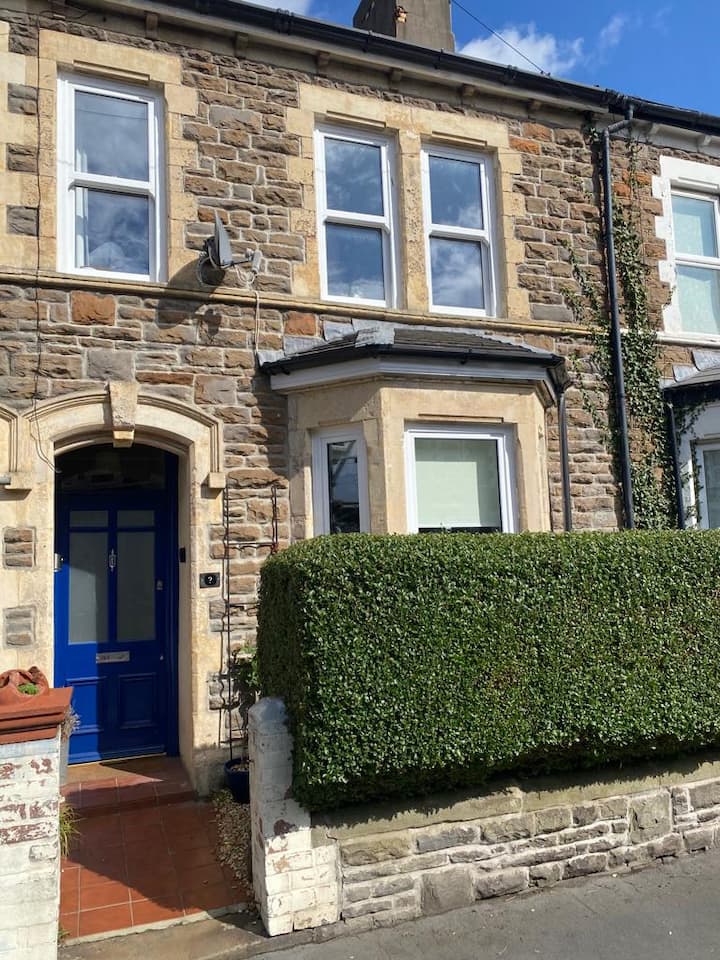 Cardiff - 3 Bed Home From Home - Cardiff