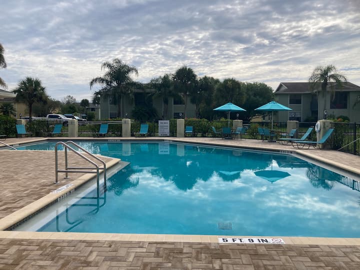 A + Location!  2 Bedroom/ 2 Bath Condo With Pool/ Stroll To Beautiful Beach - St. Augustine Beach, FL