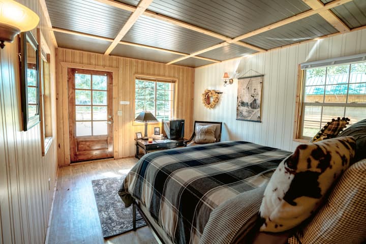 Cattle Kate At Mountain River Ranch - Idaho (State)