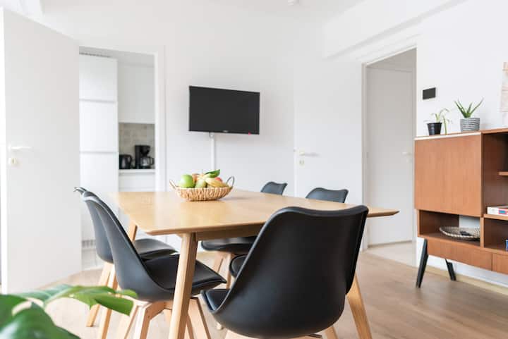 Modern Appartement Met Balkon Vlakbij Het Strand - Blankenberge