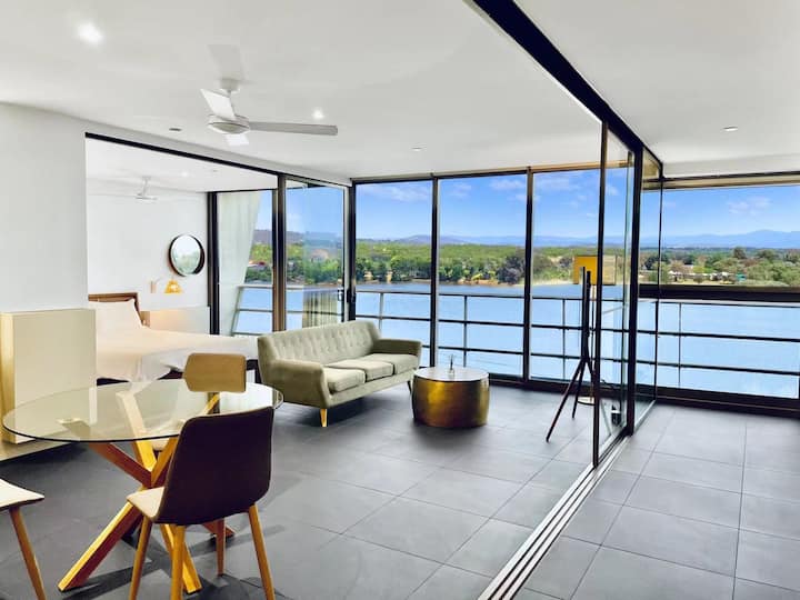 市中心绝佳湖景公寓，国会三角州，国立大学 - Canberra
