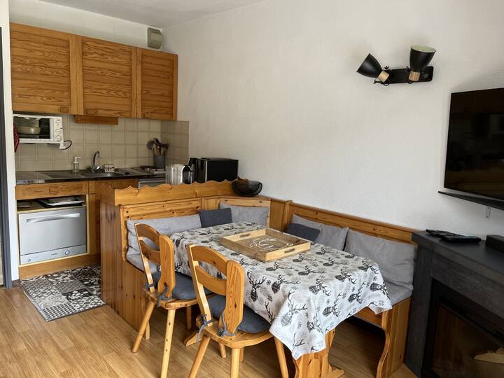 Appartement Plein Sud Avec Balcon - Le Dévoluy