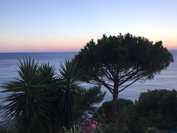 Ferienhaus Mit Grandioser Sicht Auf's Meer - Moneglia