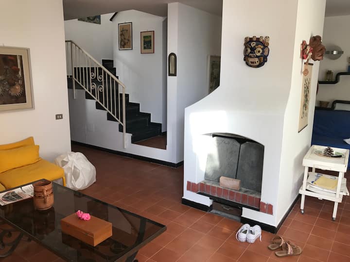 Ferienhaus Mit Grandioser Sicht Auf's Meer - Moneglia
