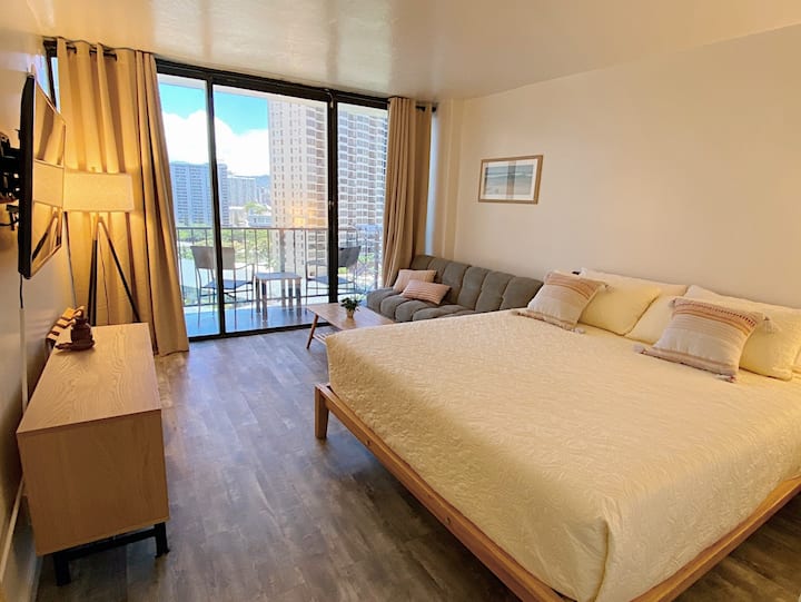 Free Parking. Clean Studio In The Heart Of Waikiki - Honolulu