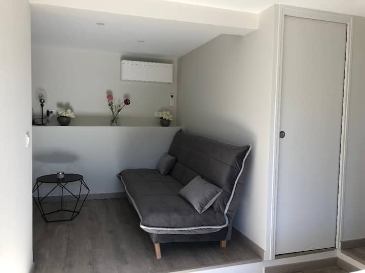 Appartement Récent 45m2 Avec Coin Jardin/piscine - Villeneuve-lès-Avignon
