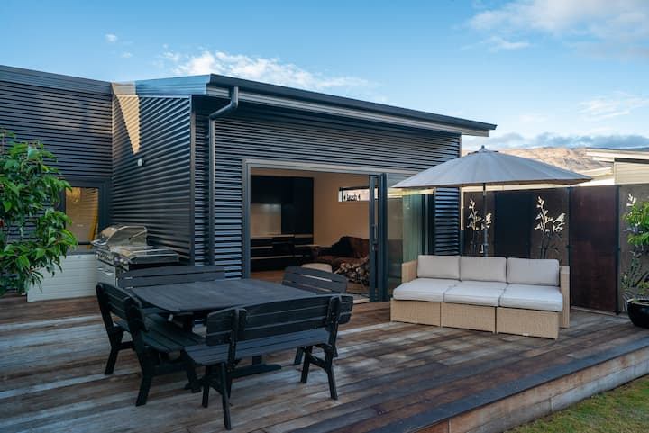 Stylish & Peaceful One Bedroom Apartment Retreat - Wanaka