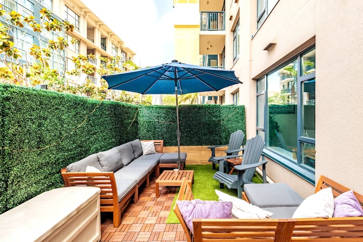 Amazing Gaslamp Condo With Extra Large Patio! - Coronado, CA