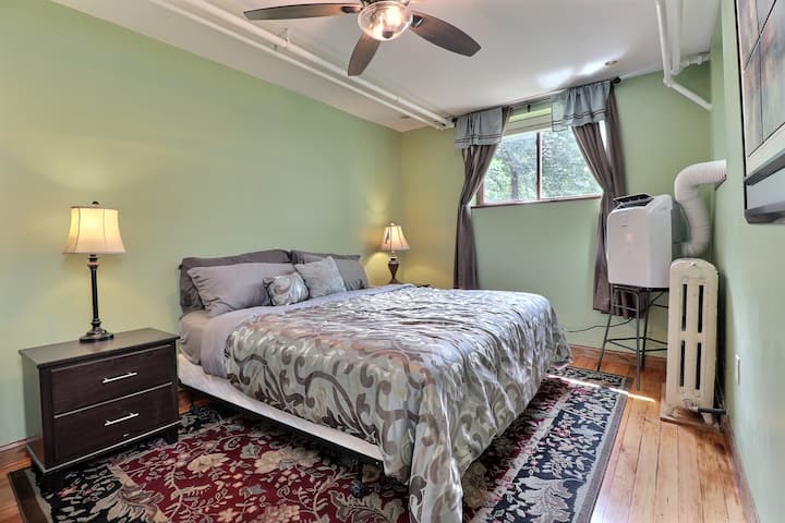 Studio In Lyn/lake - Minneapolis, MN