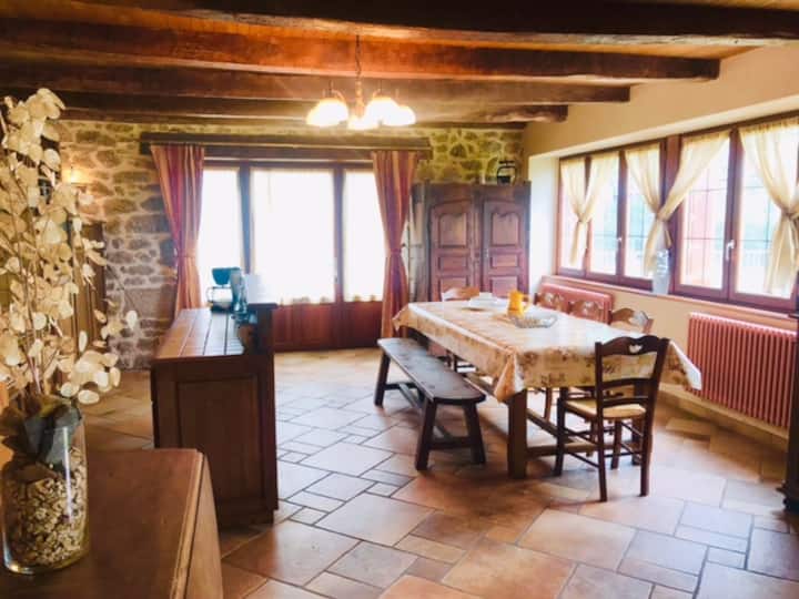 Maison Individuelle En Plein Coeur De Village - Lac de Maury