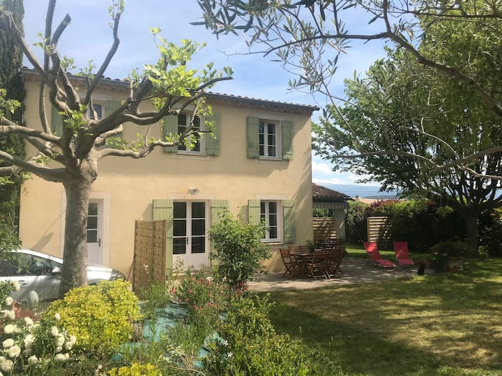 Maison Familiale Au Pied Du Mont Ventoux - Francia
