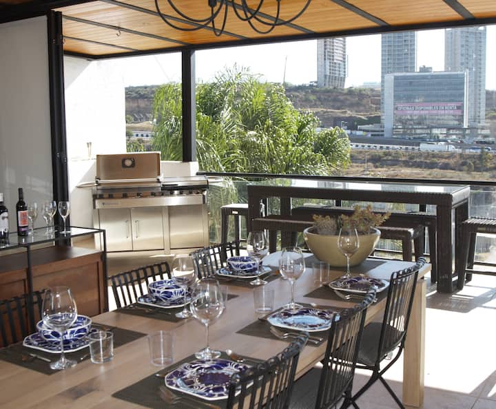 Luxurious 4 Bedrooms - 5 Beds  Including Penthouse - Querétaro