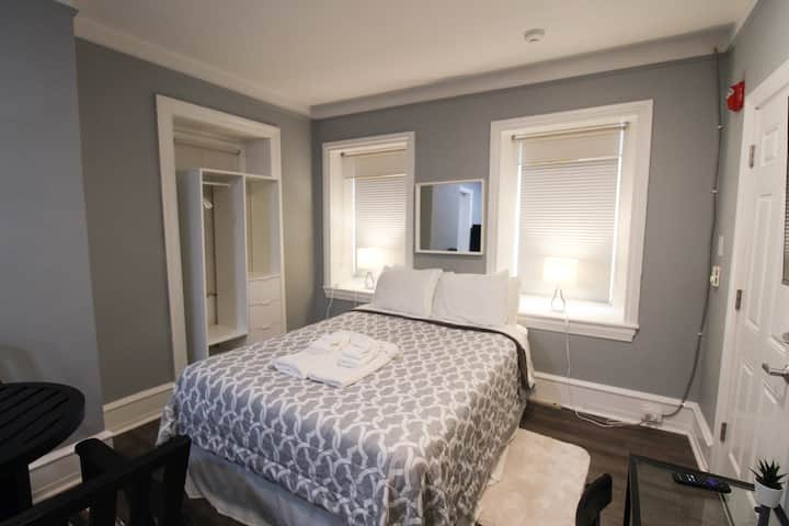 New, Chestnut Hill 1st Fl Apt #3 Studio W/kitchen - Philadelphie, PA