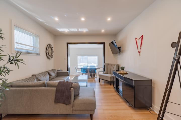 Getaway On Park 4 Br W/hot Tub, Niagara Falls - Niagara Falls