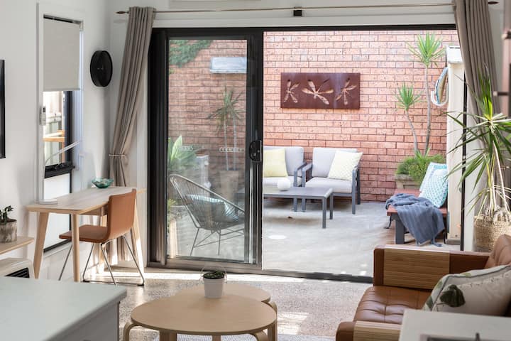 Seabreeze - New Stylish Studio Near Beaches - Wollongong