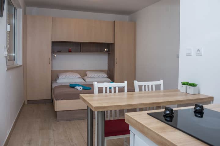 Apartment Bilalović 3 - Drvenik