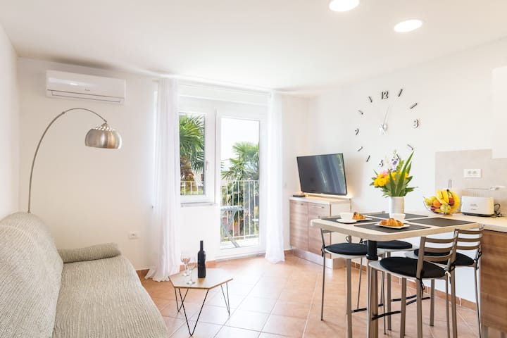 Sea View Apartment Damjan In Rijeka - Kantrida - Rijeka