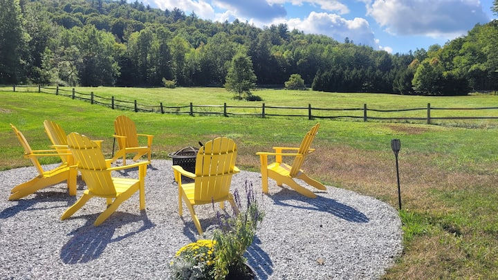 Globetrotter Retreat - Countryside Carriage House - Woodstock, VT