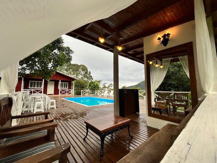 Casa De Campo Com Piscina – Até 10 Hóspedes - Bom Retiro