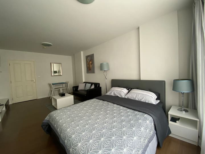 1-bedroom Apt. Near Beach, Baan Kun Koey Condo - Hua Hin