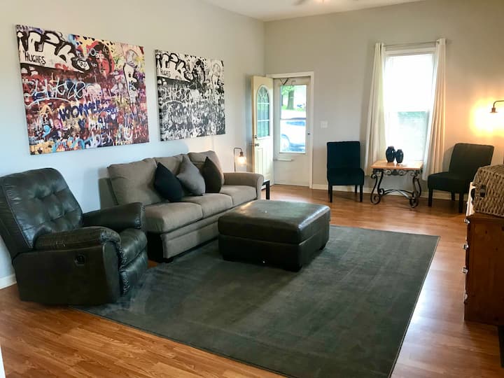 Great Homebase2 Blks To Town10 Min To Starved Rock - 스탠다드