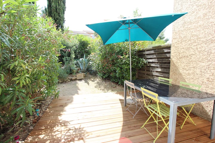 Maison En Résidence Vacances Avec Piscine Et Parc - Calvisson