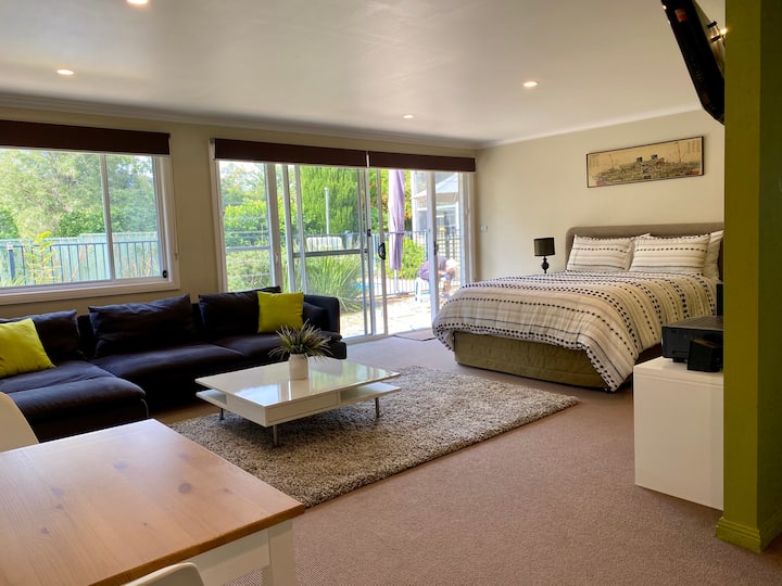 Muswellbrook Holiday Rentals & Homes - New South Wales, Australia | Airbnb