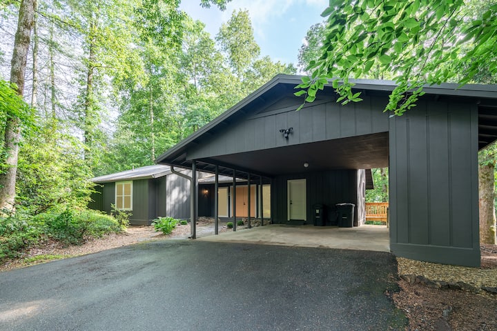 Berm Peak Ranger Station Mountainbike Getaway! - Houses for Rent in ...