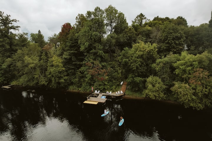 Muskoka Paddle House - 4 Season Waterfront Cottage - Bracebridge