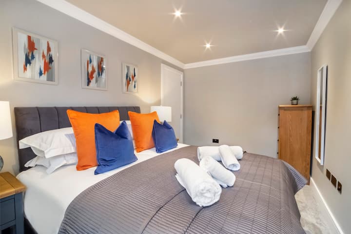 Bootham House 7- Minster Views & Free Parking - York, UK